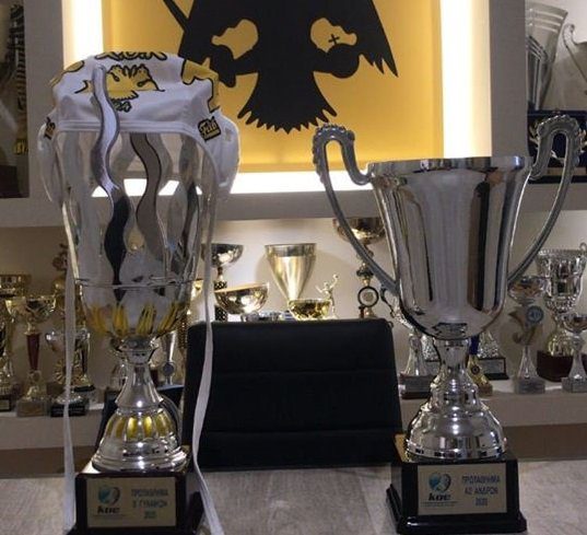 Στα γραφεία της Ερασιτεχνικής ΑΕΚ οι Κούπες του Πόλο! (pic) - inAEK.com